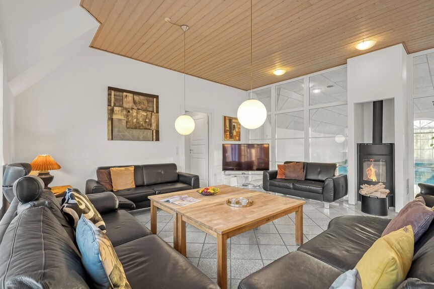 18-person Pool House In Husby, Close To The North Sea. - Husby