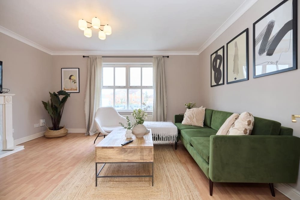 The Guildford Getaway - 3bdr With Garden - Guildford