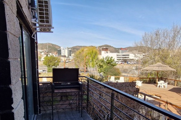 Duplex luxo, 3 quartos, sacada, vista para o lago | Terraço/pátio