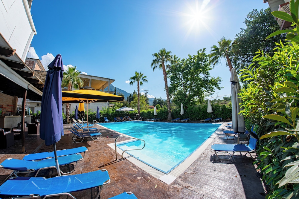 Hotel Ena - Yunanistan