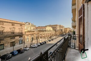 Quarto casal standard, sacada | Sacada