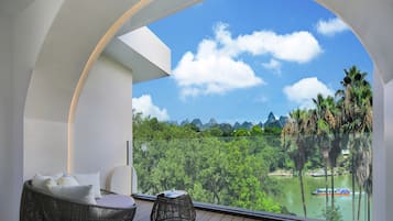 Quarto Duplo de Luxo, vista para o lago | Terraço/pátio interior