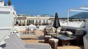 Casa, 2 quartos, para fumantes, sacada | Terraço/pátio