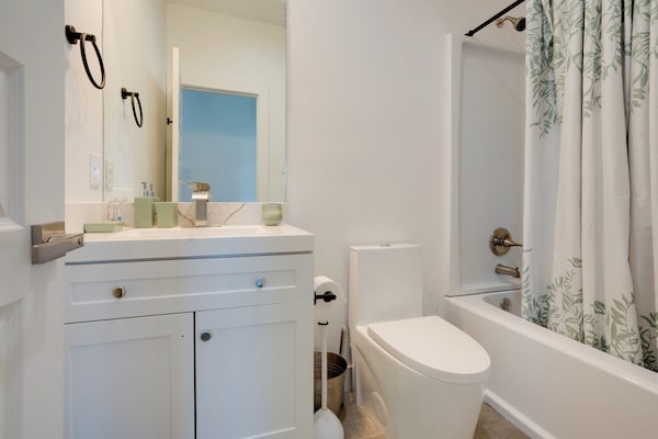 Spacious Lake Highland Townhome W/ Pool! - Mesquite, TX