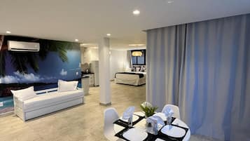 Quarto família, vista para a piscina | Wi-Fi de cortesia