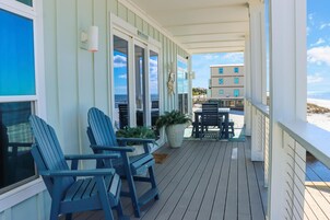 Casa, várias camas (Just Beachy) | Opções para refeição ao ar livre