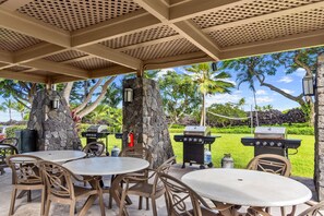 Apartamento em Condomínio Fechado (Keauhou Kona Surf & Racquet Club#1-20) | Refeições ao ar livre