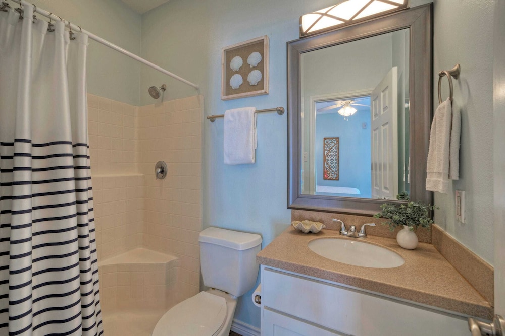 Sleeps 14 W/ Pool, Mins To The Beach Two Condos At Costa Bahia - Port Aransas, TX