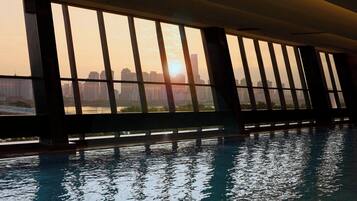 Piscina interior