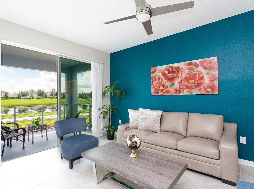 Amazing Townhome With Lake View At Storey Lake Resort - Kissimmee