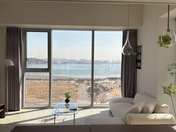 Grape Residence Hotel - Seosan