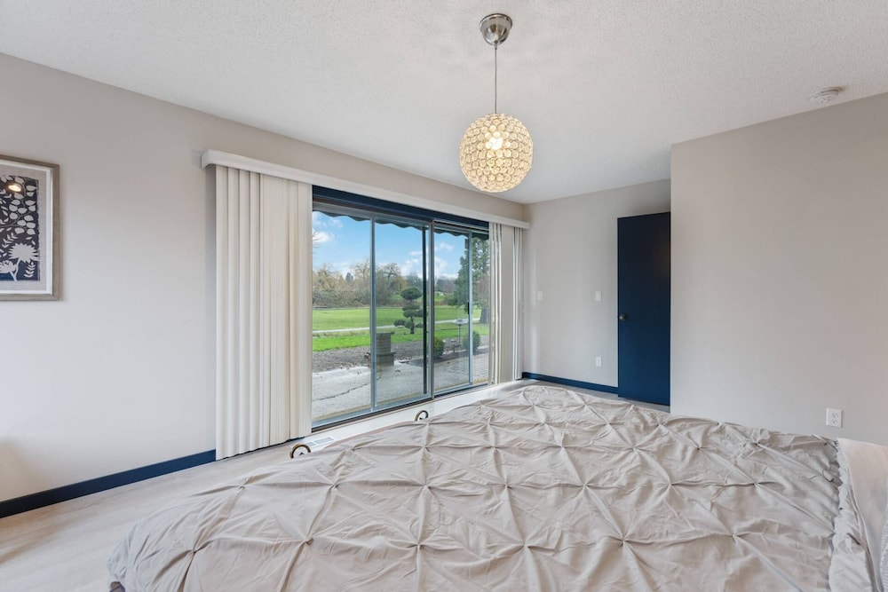 Incredible Golfside Single Level Ranch, Open Layout w/ Vintage Charm, Huge Patio, Close 2 ...