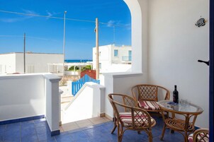 Apartamento Standard, vários quartos (Complesso Azzurro 2 Near The Beach) | Terraço/pátio interior