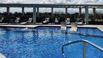 Estúdio, 1 quarto, varanda | Piscina | Piscina exterior