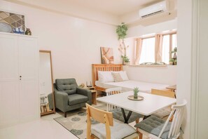 Condo, 1 quarto | Sala de jantar