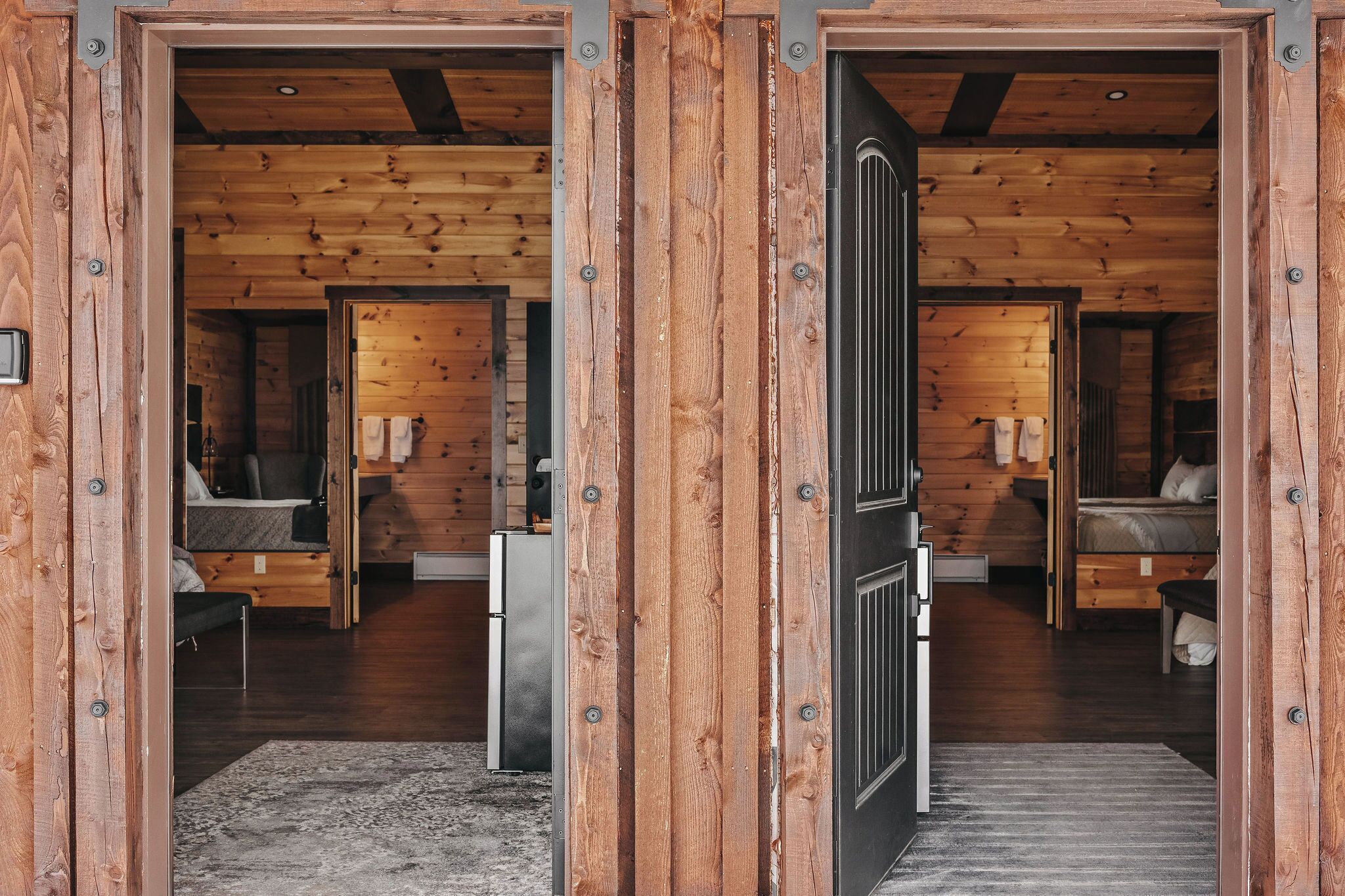 Golf, Outdoor Bar, Restaurant - The Cozy Cabin - Finger Lakes, NY