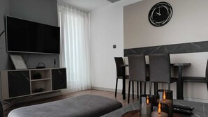 Apartamento, 1 quarto, acessível, varanda | Sala