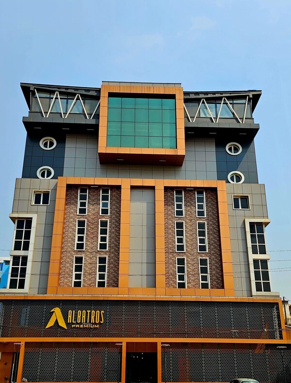 Albatros Premium Hôtel - Yaounde