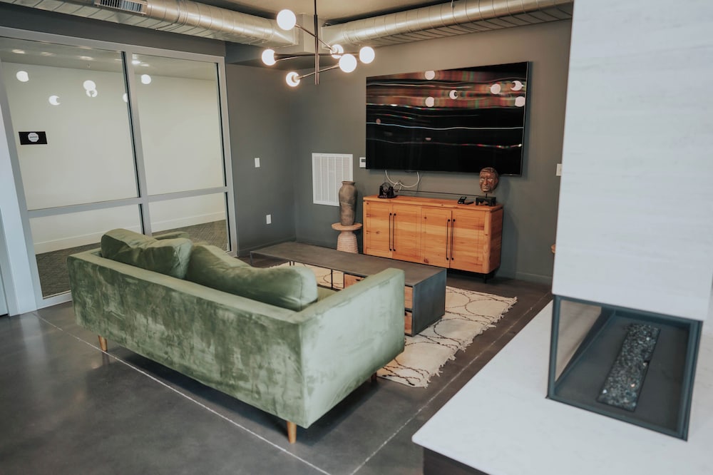 New Downtown Slc Apt L King Bed L City View - Salt Lake City, UT