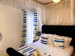 Suite-Estúdio Clássica, vista para o jardim | Com decoração personalizada, com mobília individualizada, Wi-fi grátis 