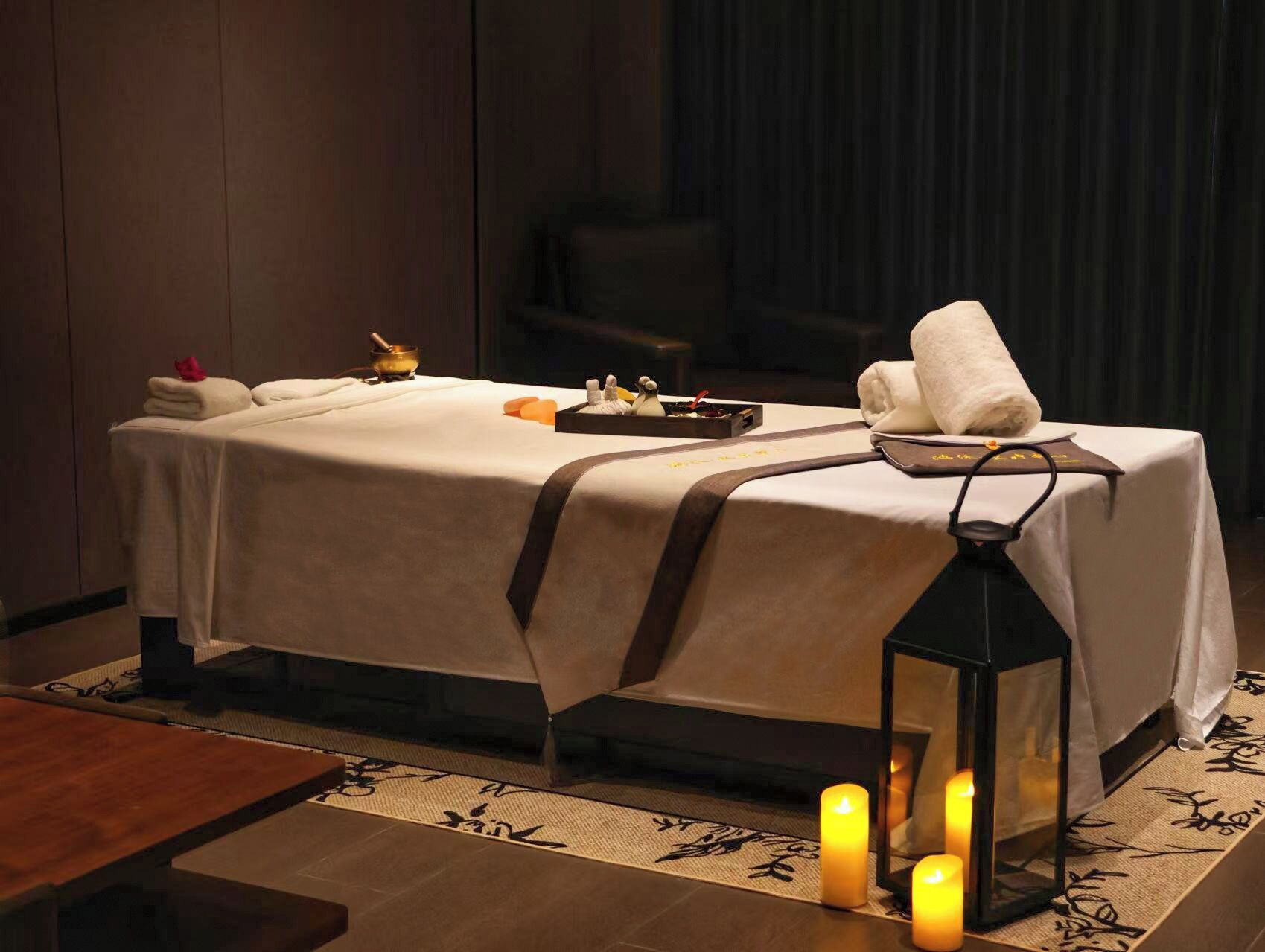 Tratamentos corporais, hidroterapia, reflexologia, massagens