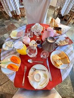 Café da manhã continental grátis todos os dias