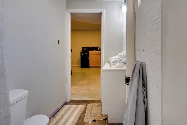 Studio 2 Mi To South Boston Speedway - Halifax, VA