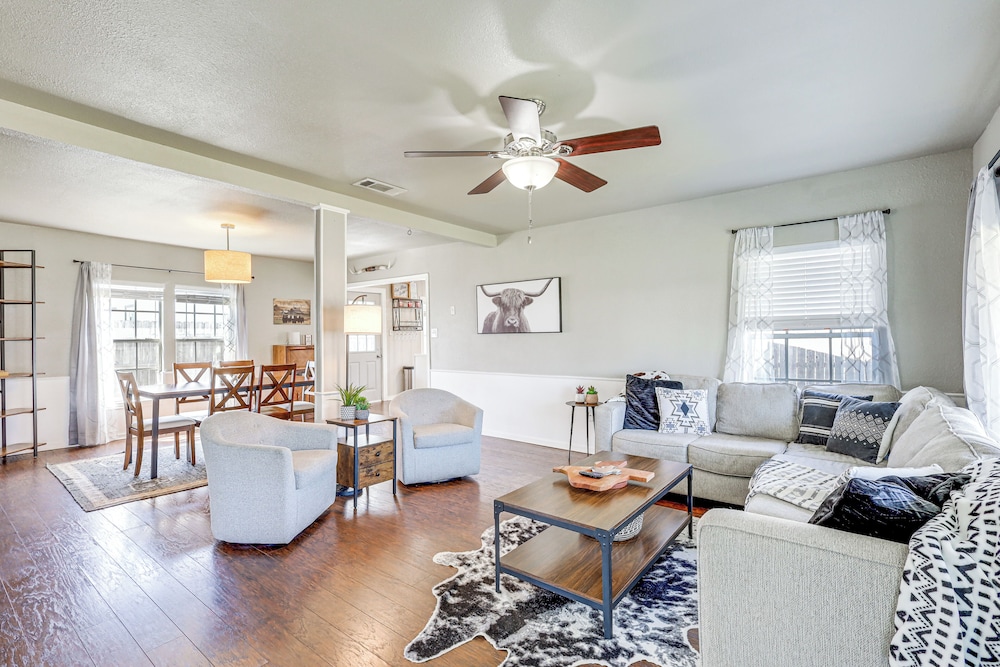 5 Mi To Belton Lake: Home W/ Large Yard! - Temple, TX