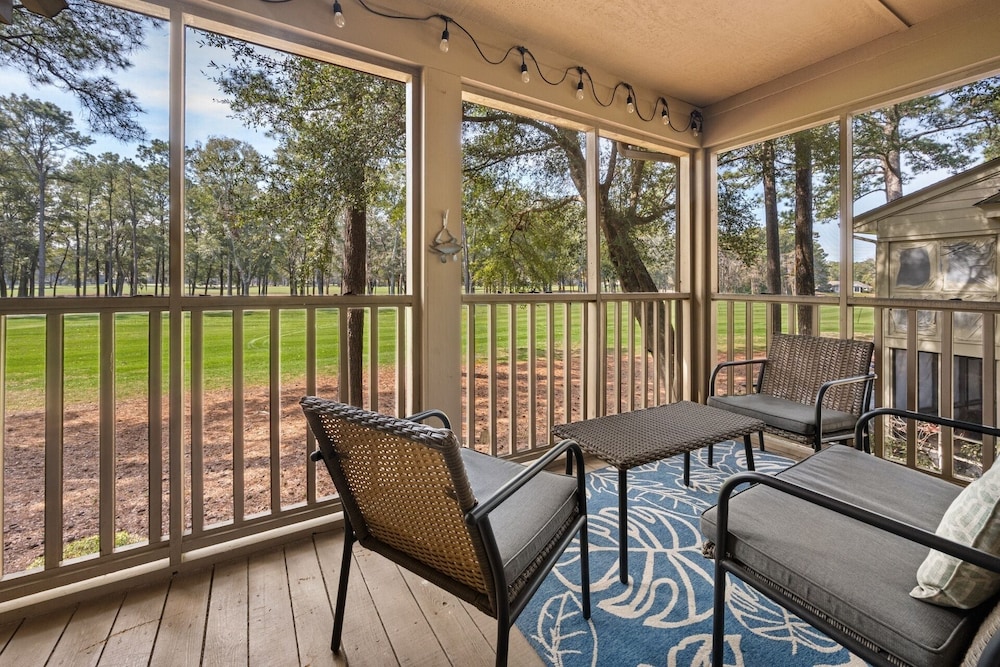 Fairways & Ocean Breeze 2 Bedroom Condo - Georgetown, SC