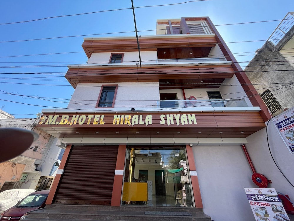 Hotel Mb Nirala Shyam - Khatoo