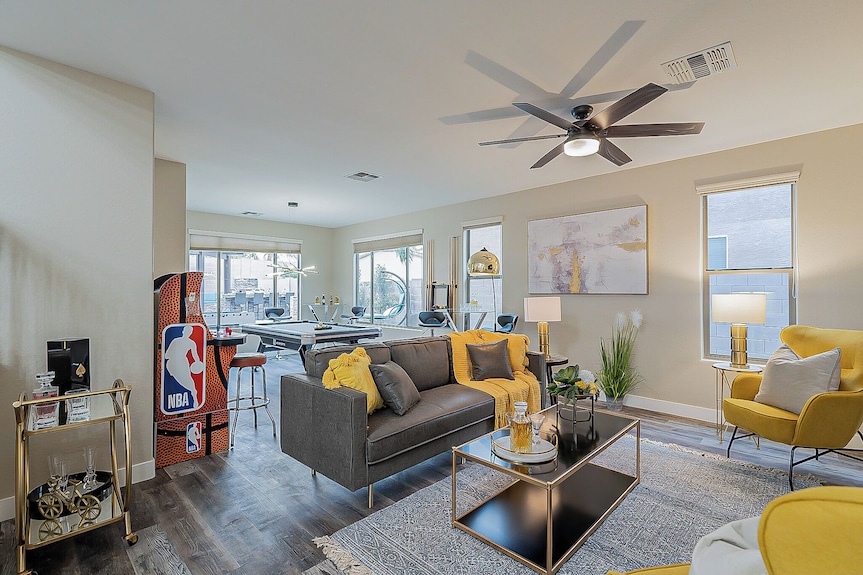 8br/5.5ba Luxury Retreat W/4 En-suites, Heated Pool, Hot Tub,billiards & Arcades - 格蘭岱爾