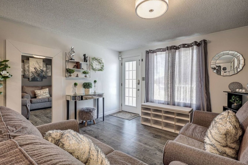 Spacious Pool House 5 Minutes To Elgin Centre - St. Thomas