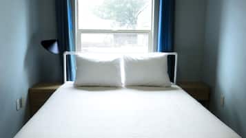 Wi-fi grátis, com mobília individualizada, roupa de cama fornecida