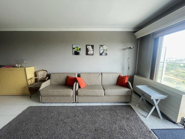 Studio In Middelkerke With Pool And Sea View - Middelkerke