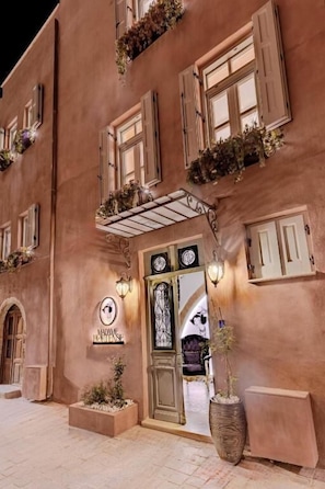 Fachada da propriedade