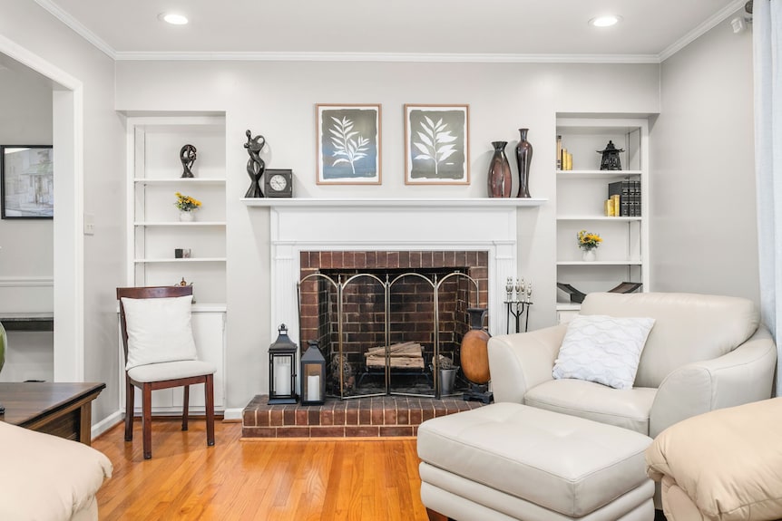 Spacious Living Less Than 2 Miles From Elon University! - Burlington