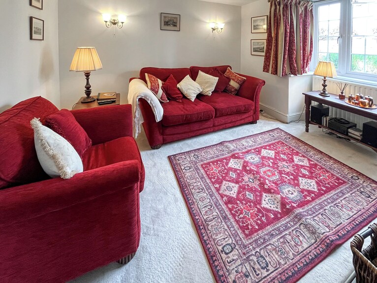 2 Bedroom Accommodation In Hollingbourne - Kent
