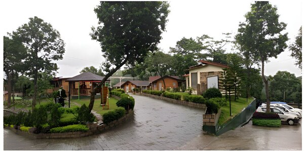 Rishat Sngi Orchid Resort, Shillong - Meghalaya