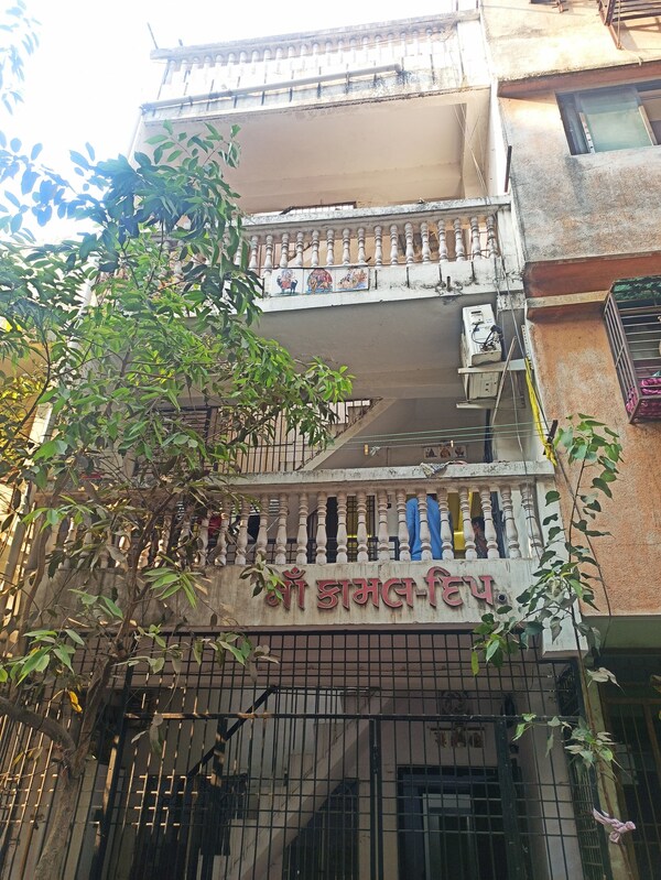 Maa Kaamal Deep - Homestay And Pg - Surat