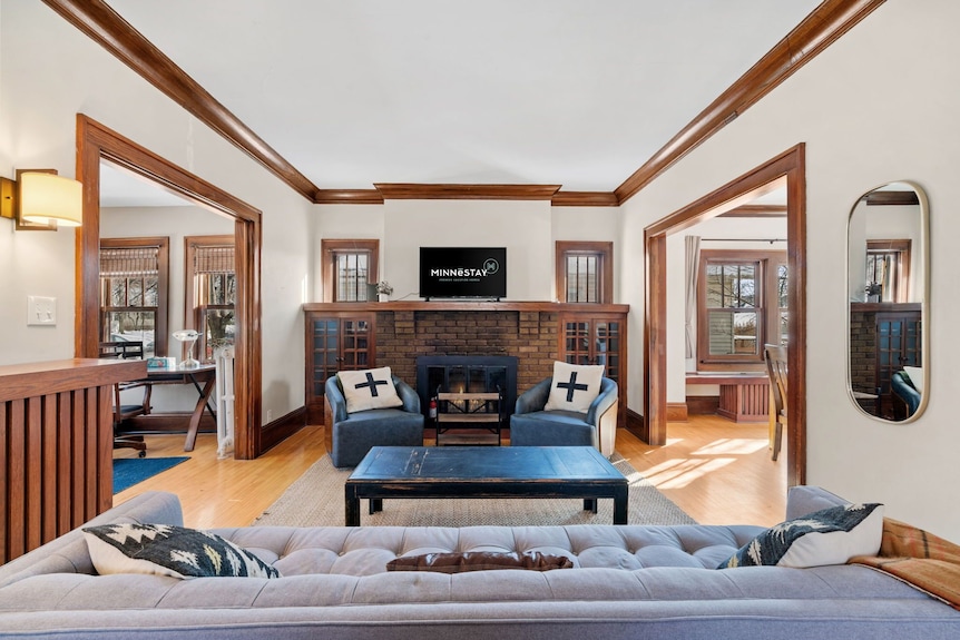 Minnestay* Fulton Lodge | Close To The Lakes! - Edina, MN