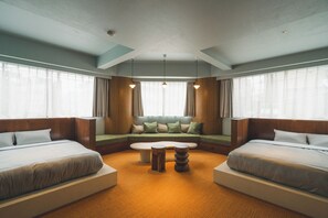 Quarto Quádruplo Premium | Wi-fi grátis, roupa de cama fornecida