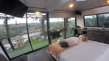 Cabana superluxo, sacada, vista para o lago | 1 quarto, individualmente decorados, individualmente mobiliados