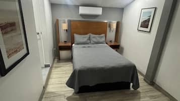 Quarto Clássico | Secretária adequada para computadores portáteis, quartos insonorizados