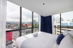 Quarto Duplo Superior | Cofre no quarto, secretária, Wi-fi grátis