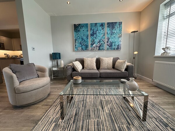 Stylish, Contemporary Home In Earl Shilton - Warwickshire