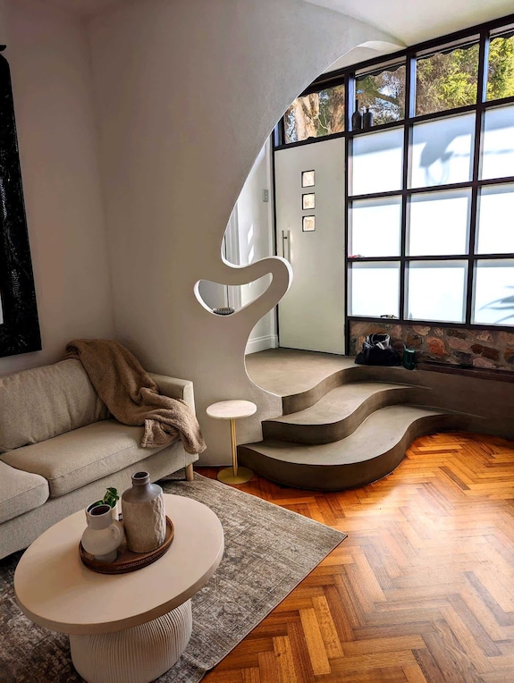 European Style Escape In Geelong - Eastern Beach, Victoria