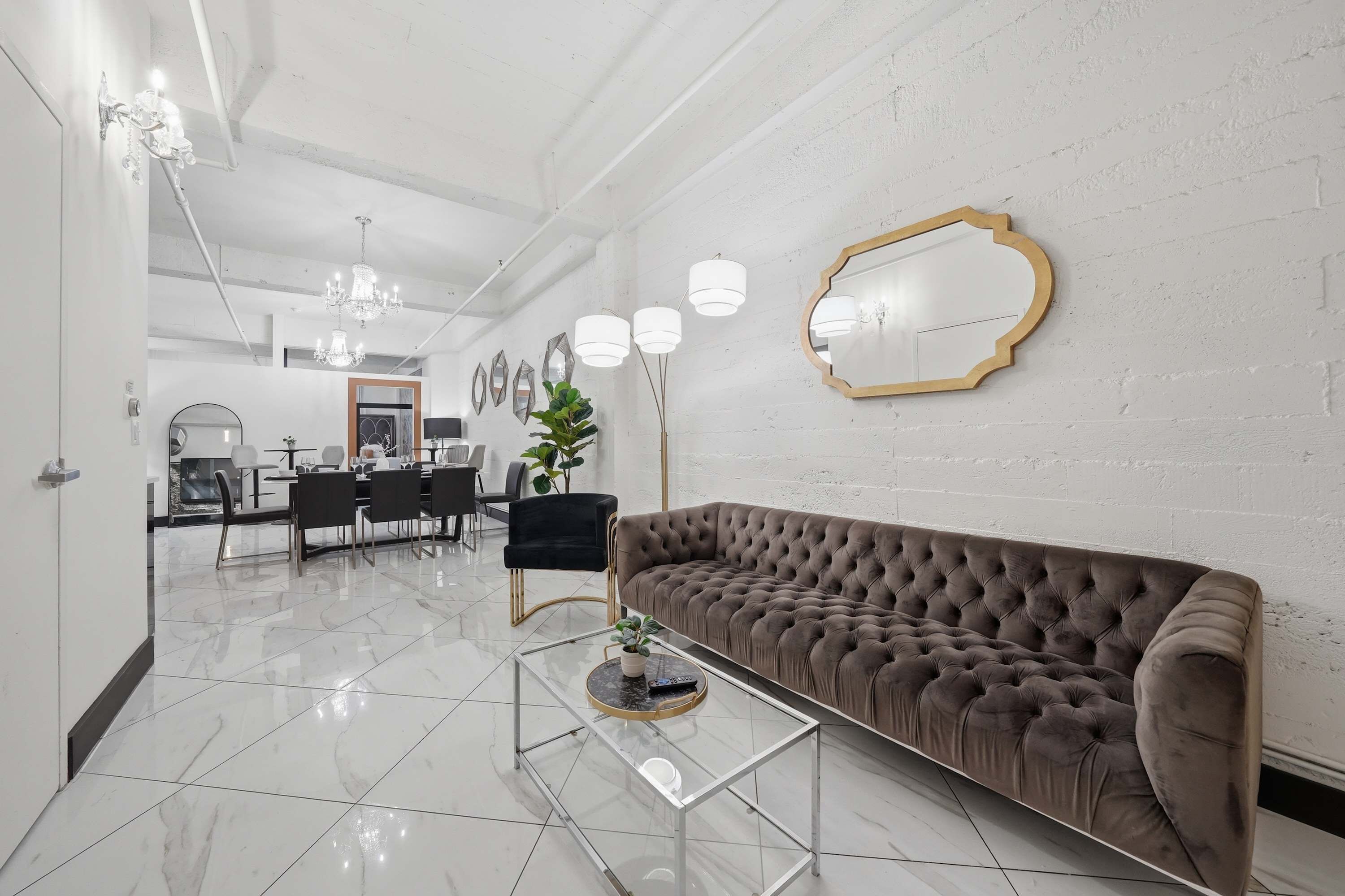 Woolworth Loft  Elegant Stay W/ City Views - Chula Vista, CA