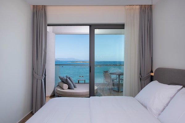 Roupa de alta qualidade, cofre no quarto, cortinas/cortinados opacos