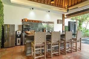 Villa, 2 quartos | Sala de jantar