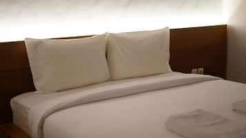 Quarto Duplo Económico | Wi-fi grátis, roupa de cama fornecida